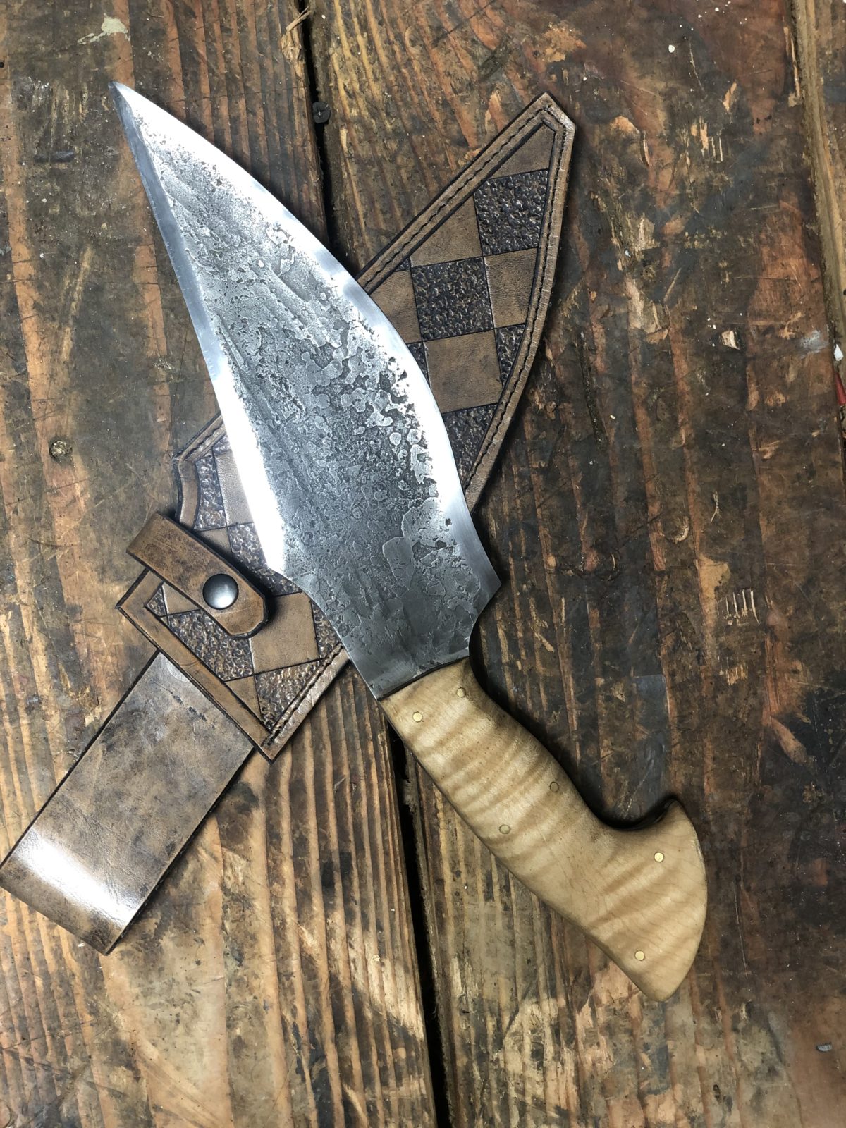 Custom Forged Knives & Axes – Camp Knives and Axes